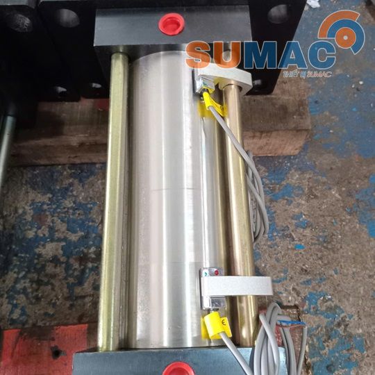 Xi lanh thủy lực cảm biến từ